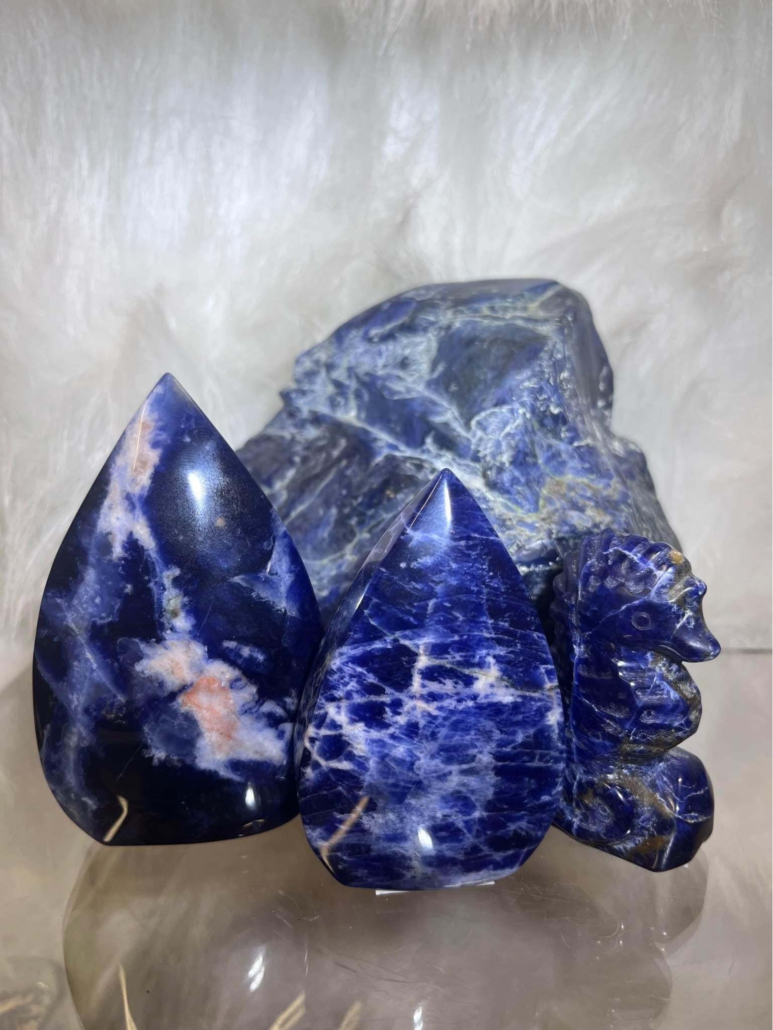 Sodalite – Crystal Infinity